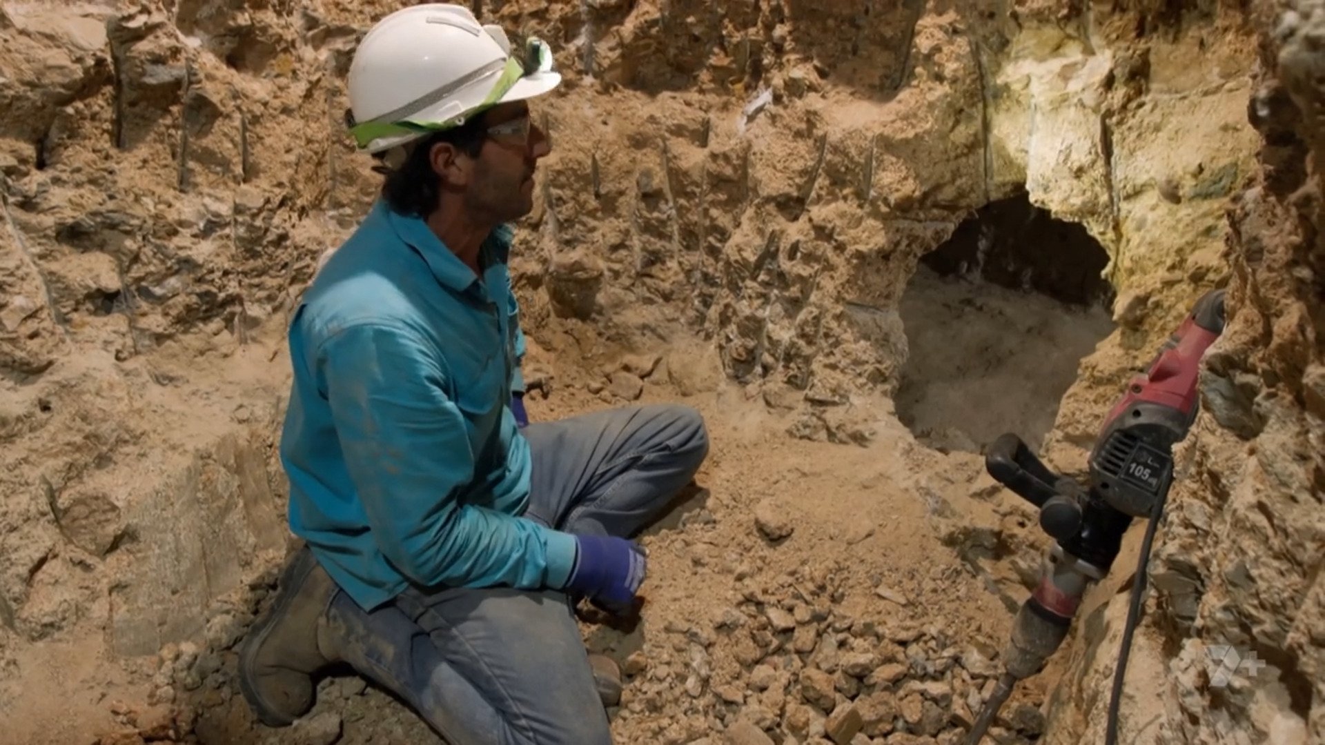 Watch Gem Hunters Down Under live or on-demand | Freeview Australia