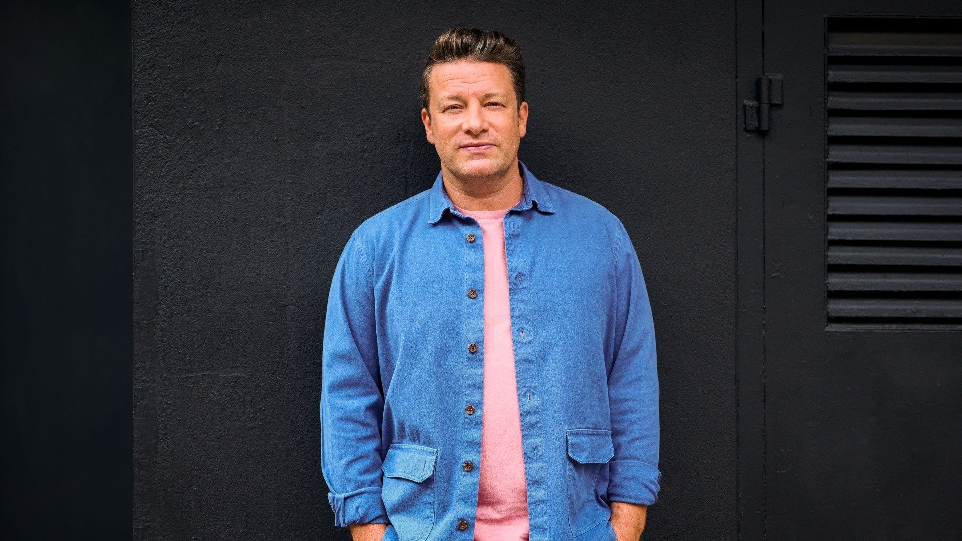 Watch Jamie Oliver: Cooking for Less live or on-demand | Freeview Australia